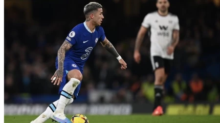 Enzo Fernández, clave en la victoria agónica de Chelsea sobre Fulham ...