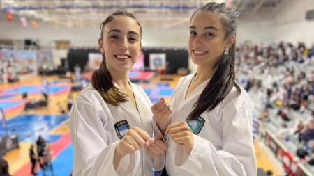 Angigss nudes a entrance swung open as I walked up.